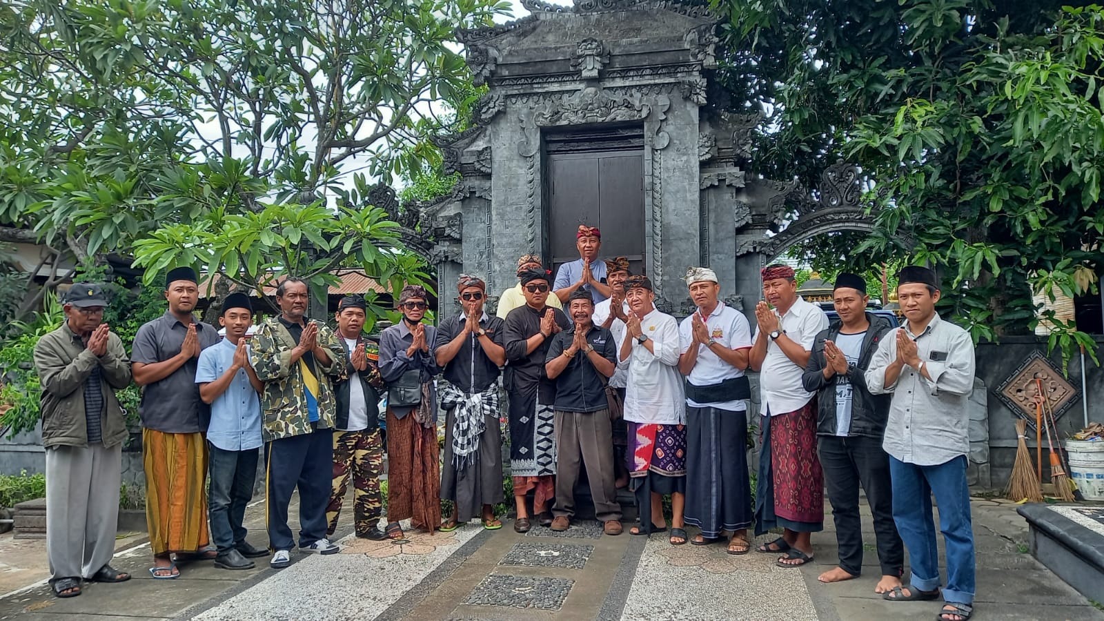 Trah Tunggal Panji Sakti Sikapi Wacana Bandara di Buleleng - Pos Merdeka